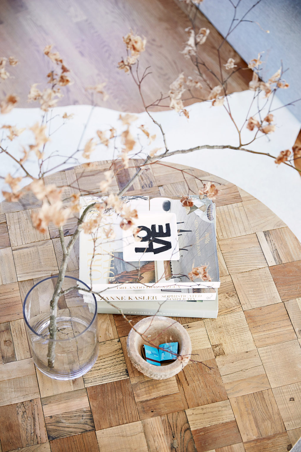 Inspired Interiors: Neutral and Organic Forever Home - patterns & prosecco