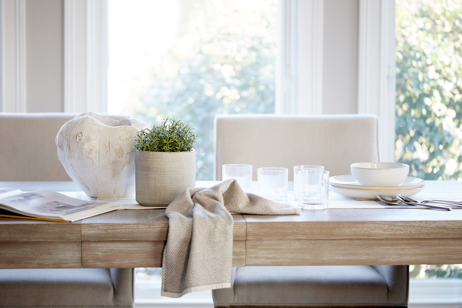 Inspired Interiors: Neutral and Organic Forever Home - patterns & prosecco